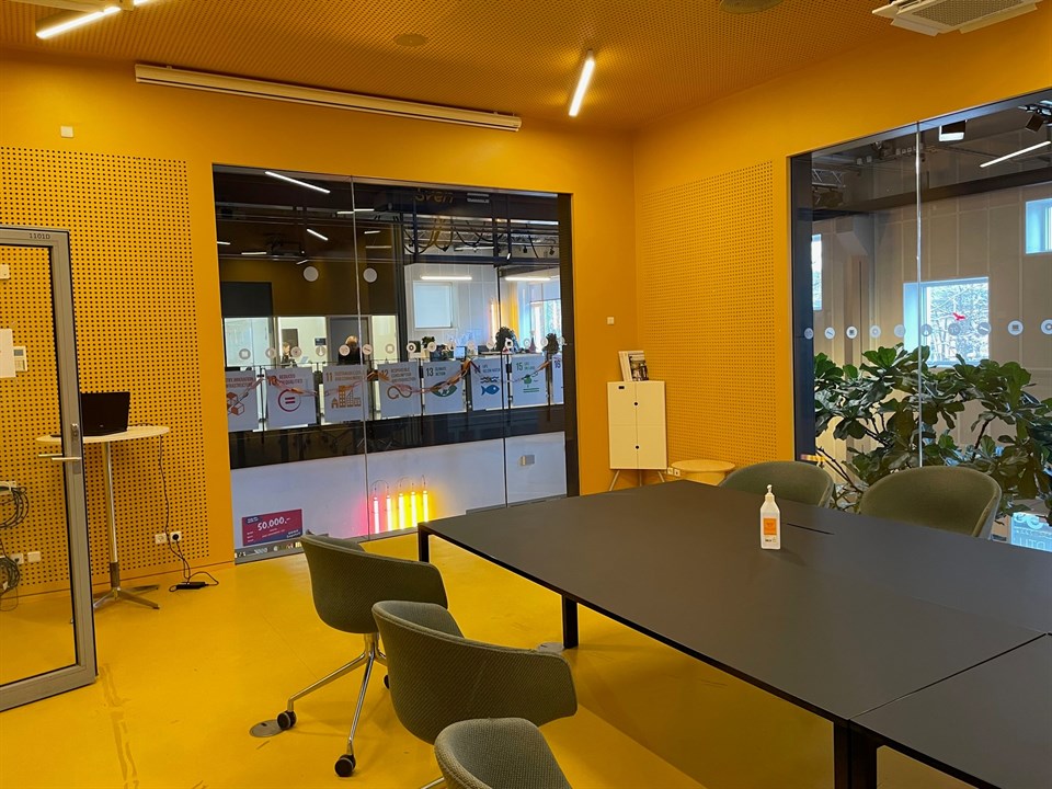 Meeting Rooms
